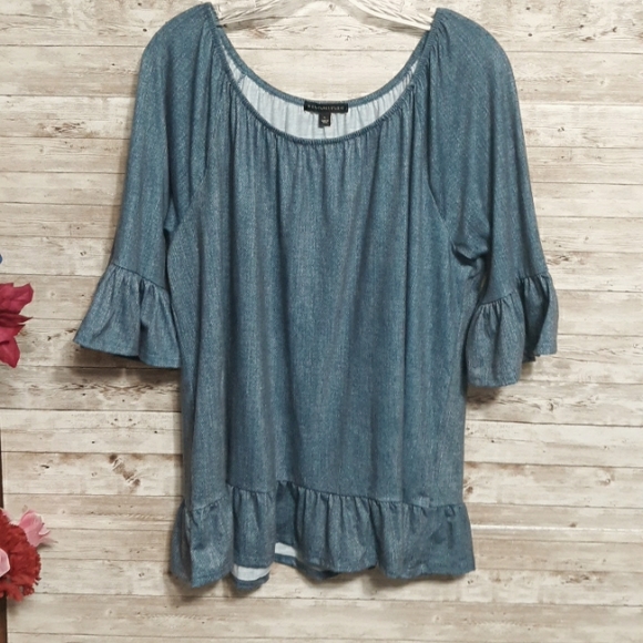 Signature Studio | Tops | Signature Studio L Denimblue Ruffly Top ...